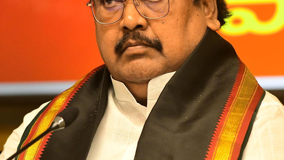 Jagan’s ‘drama’ at CBI court unwarranted, says Varla Ramaiah - The Hindu